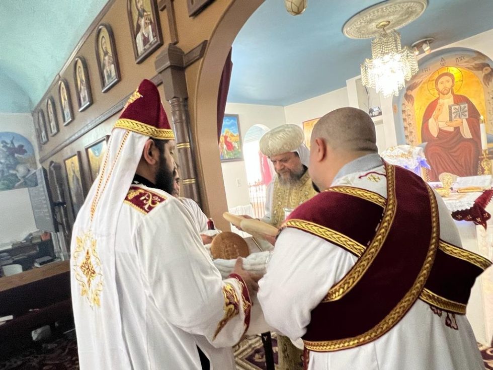 The Divine Liturgy at Archangel Michael & Archangel Gabriel Coptic ...